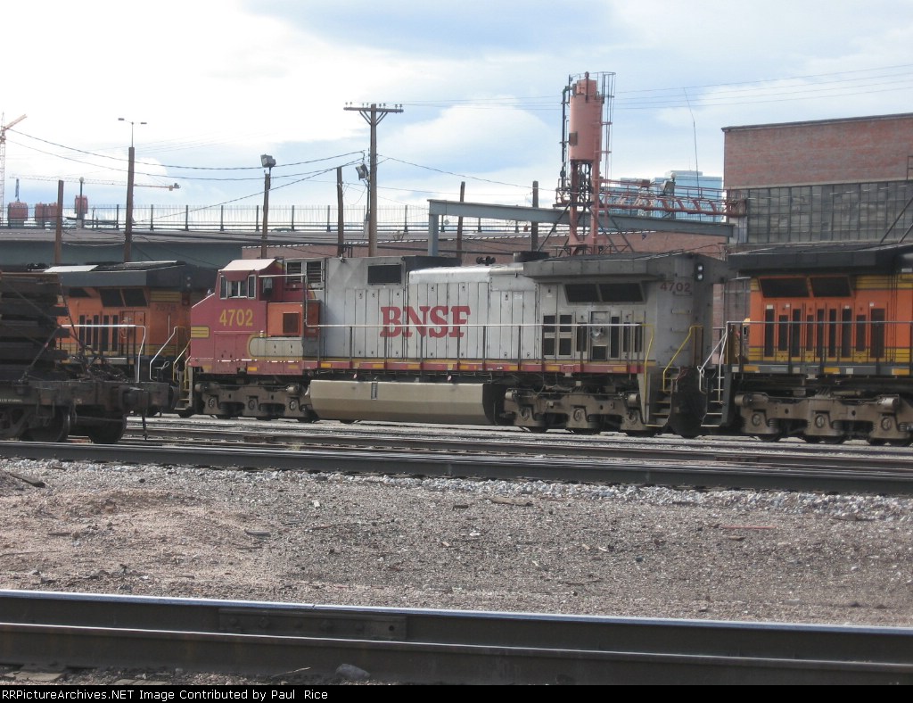 BNSF 4702